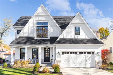 15 Great House And Roof Color Combinations
