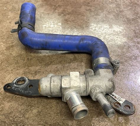 Paccar Coolant Splitter Valve With Bracket And Hose 12310la Xp 22780