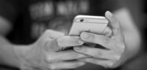 Quick Tip How To Use The Hidden Touch Pad On Your IOS Keyboard