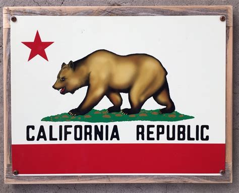 Grizzly Bear Flag