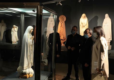 Fátima Imagem De Nossa Senhora Do Rosário De Fátima Celebra 100 Anos