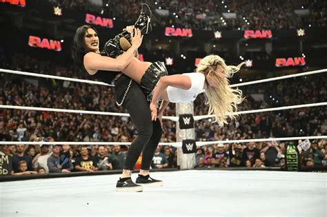 Rhea Ripley Wins Wwe Womens World Championship On Raw Netflix Debut