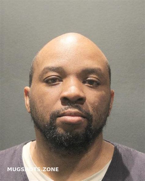 Roberson Toddrick E 04022024 Arlington County Mugshots Zone