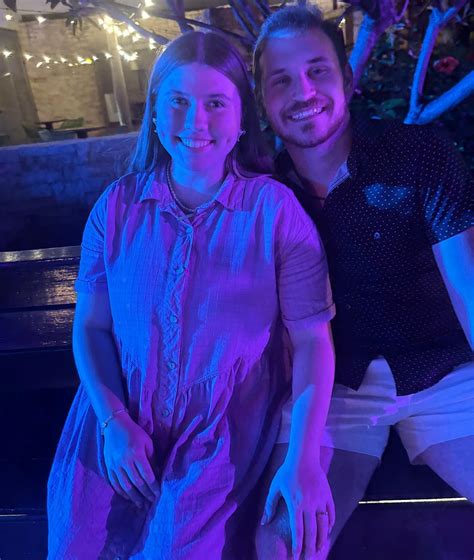 Chloe Knowles Chloeknowlesss • Instagram Photos And Videos