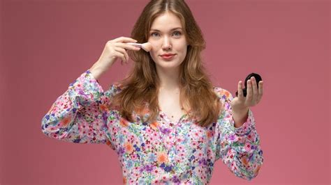 Clean Girl Makyajı Nedir Nasıl Yapılır