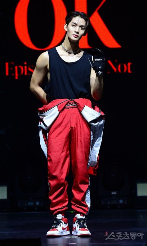 Cix 배진영 돋보이는 카리스마~ 포토 ｜스포츠동아