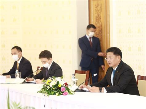 Япон улсын гадаад хэргийн сайд Мотэги Тошимицү Монгол улсын ерөнхий сайд У Хүрэлсүхэд бараалхав