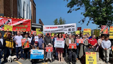 Chipping Barnet Mp Leads New Barnet Protest Against Ulez