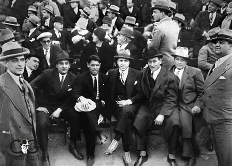 Carlos Gardel Y Su Pasión Por El Fútbol Testigo Del Primer Mundial Y