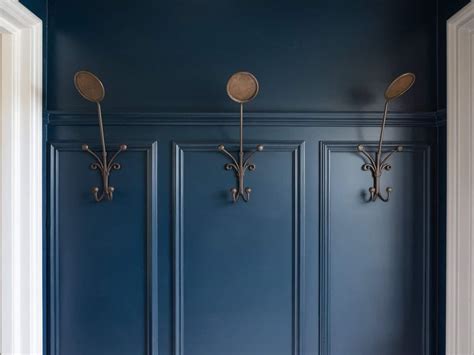 15 Navy And Bronze Entryway Concepts For Classic Appeal