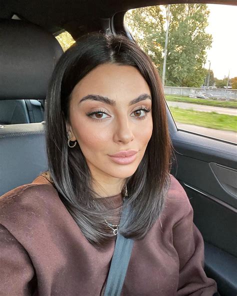 Zelal Akbas Bio Age Height Wiki 😍 Models Biography