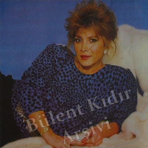 YÜksel Uzel Christmas Sweaters Fashion Style