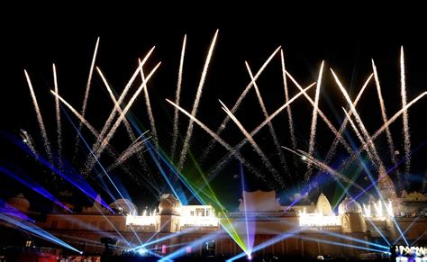 राम मंदिर बनने के बाद कैसी मन रही अयोध्या में दिवाली 1 121 वेदाचार्य 25 लाख दीये देखें