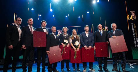 Ekipa Kajakašev V Spustu Janez Vodičar In Irena Ros Prejemniki Bloudkove Nagrade