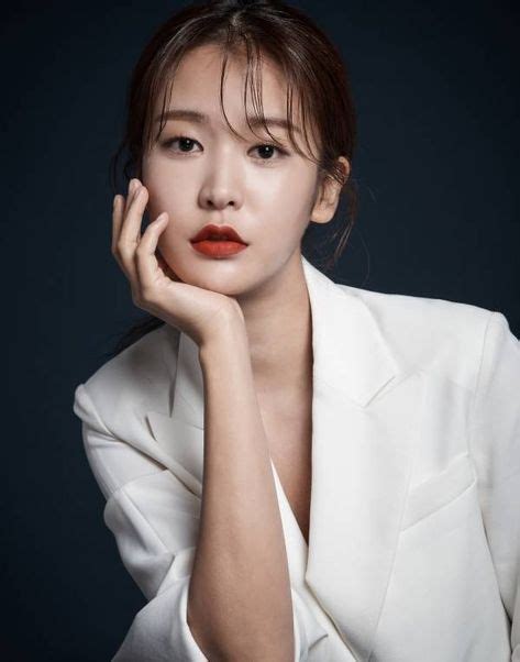 Jung Eun Chae 2019