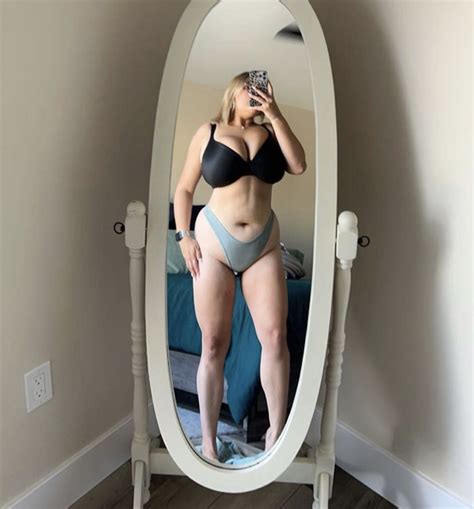 Foto De Love Her Body