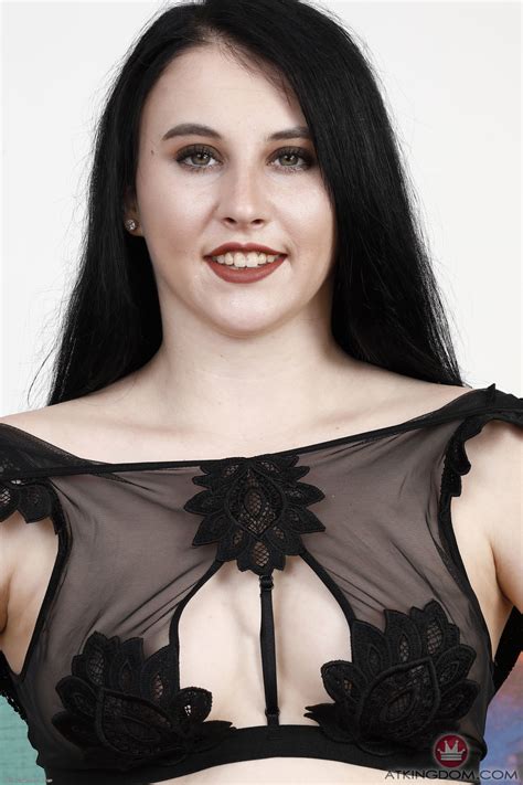 Find Film And Girls Name 119 Kinsley Anne 1669632 ›