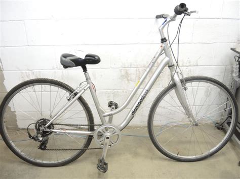Diamondback Vital Hybrid Bike Property Room