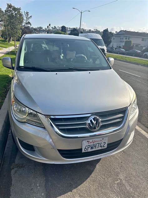 2011 Volkswagen Routan · Se Minivan 4d Cars And Trucks Torrance