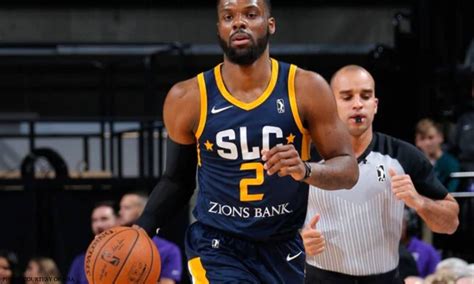 Eric Mccree Ibabangga Ng Magnolia Hotshots