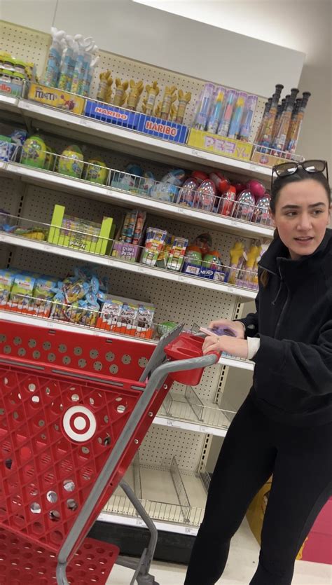Cute White Girl Showing Off Her Bubble Butt In Black Lulus Spandex