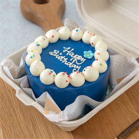 Online Blue Bento Strawberry Cake T Delivery In Sgp Fnp