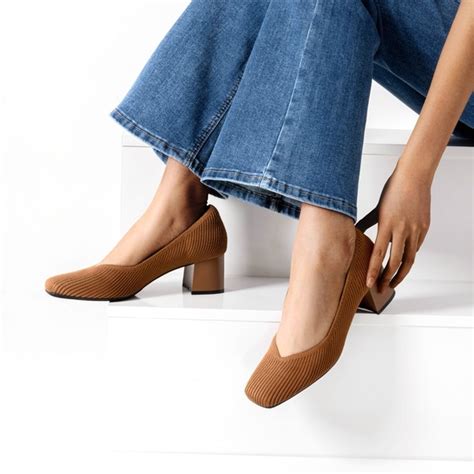 What Kind Of Wide Toe Shoes Are Comfortable For Women