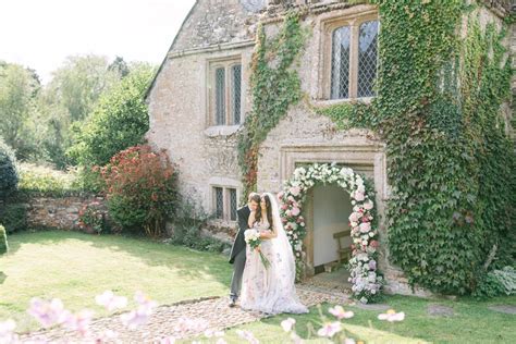 A Celestial Autumn Wedding At Hareston Manor Devon Tara Statton Photography