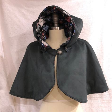 Pixie Capelet With Detachable Hood In Green Faux Suede Lined With