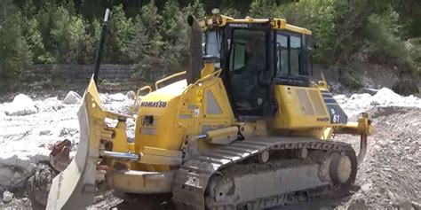 Komatsu D61 Specs Weight And Review E Machinery