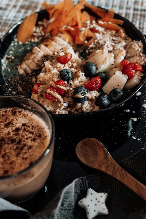 有关乾淨的飲食 亚洲水果 传统药物 俯視圖 健康 健康的生活型態 健康的零食 健康食品 健康饮食 免疫增强剂 免疫支持 全食物 可口 垂直拍摄 天然成分 天然药物