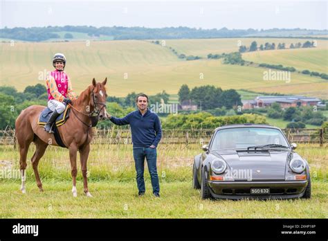 Former Racing Driver Dario Franchitti Right Joins His Wife Eleanor