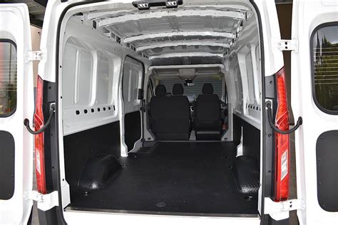 Ldv Deliver 9 Seats How Many Seats And Are There 7 Seater Or Leather