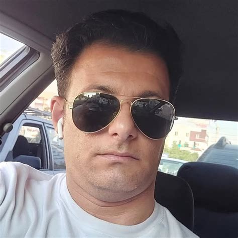 قشنگ باز کردی😜😛