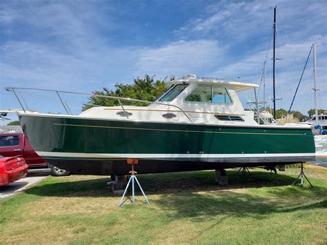 2004 Back Cove 29 Dominion Yachts