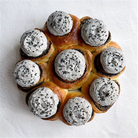 Black Sesame And Cardamom Milk Bread Buns Fikabröd