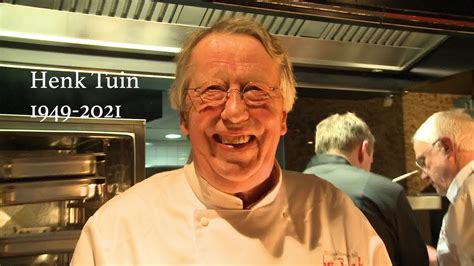 Cees Holtkamp Maakt Oliebollen Het Is Weer Zover Oliebollentijd Oliebollenkramen Met