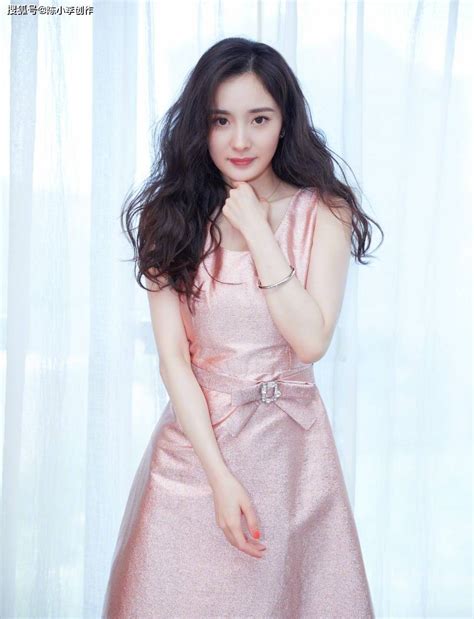 杨幂性感写真：身材火辣令人血脉喷张，太好看了吧 搜狐大视野 搜狐新闻