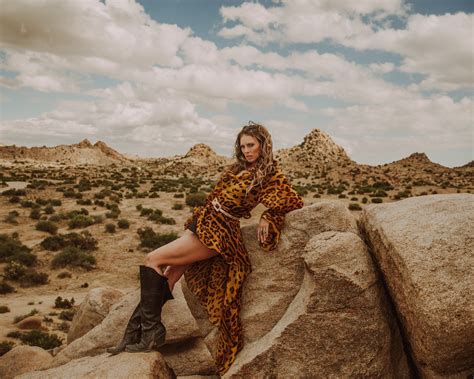 Twinnie Interview Carving Out Her Own Lane In Country Pop Music