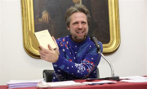 Marija Stanonik Miklavž Komelj Brez Križa In Imena Slovenska Matica Družina Vsak Dan S Teboj