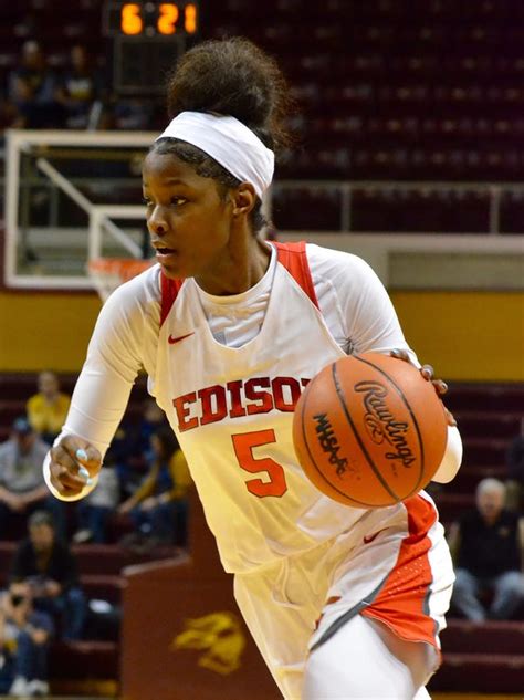 Mississippi States Rickea Jackson Named Mcdonalds All American
