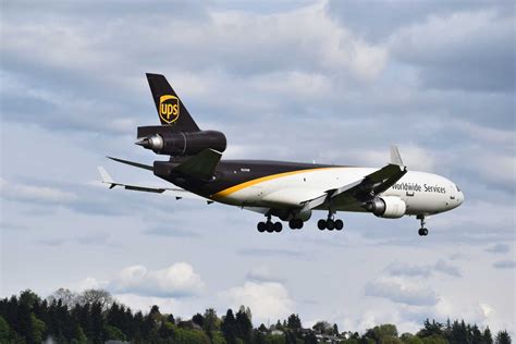 Ups Mcdonnell Douglas Md 11 Crashes During Takeoff In Louisville