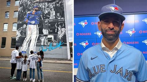 Jose Bautistas Bat Flip Is A Mural Now And The Toronto Blue Jays Gave Him An Epic Goodbye Narcity