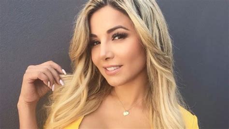 Fotos Aleida Núñez Tiene El Conjunto Veraniego Más Chic Y Lo Presume