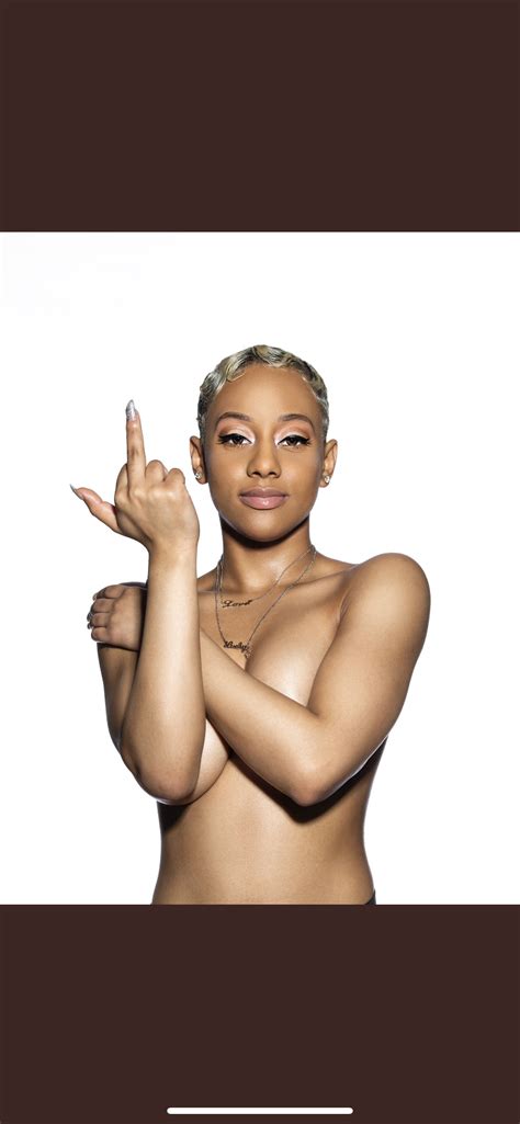 Redbone Baddie Shesfreaky