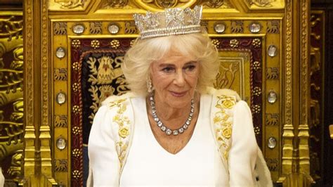 Queen Camillas Dazzling Tiara Surprise At Windsor Castle Diplomatic