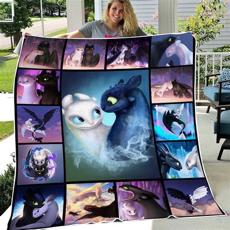Toothless And Light Fury Fleece Blanket