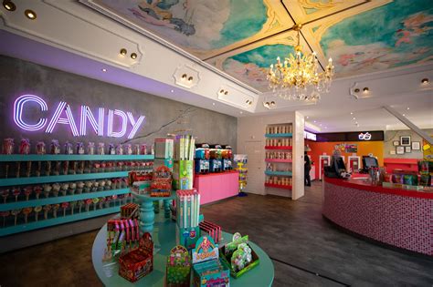 Candy And Cream Make Your Own Ice Cream Walibi Holland