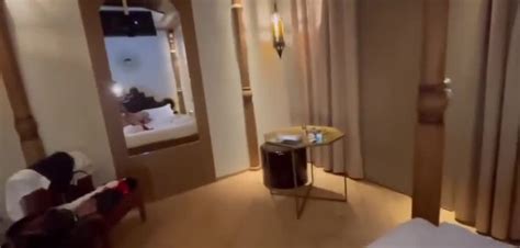 La Prego Di Permettermi Di Metterglielo Nel Culo Segavideo