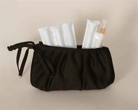 26 Borderline Genius Ways To Sneak Alcohol Into Anything Tampon Flask